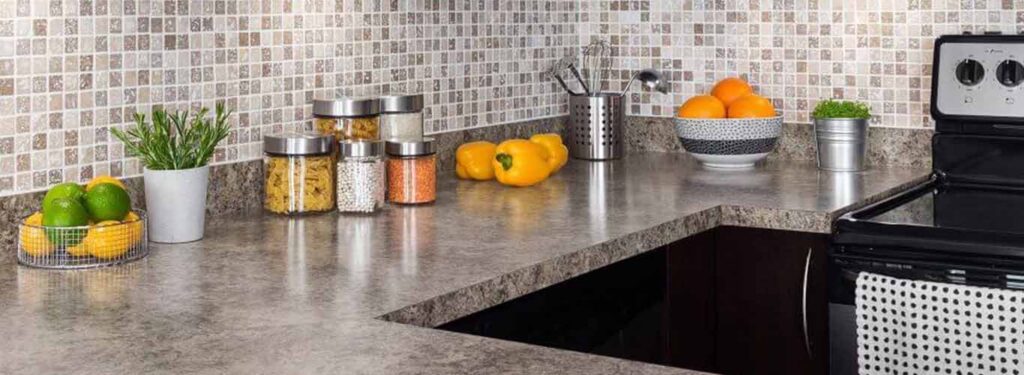What is a Glass Splashback & How to Remove an Old one Successfully?